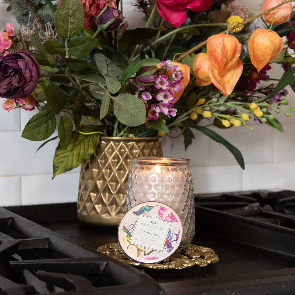 Signature Candle-Grandiflora – Greenleaf Gifts